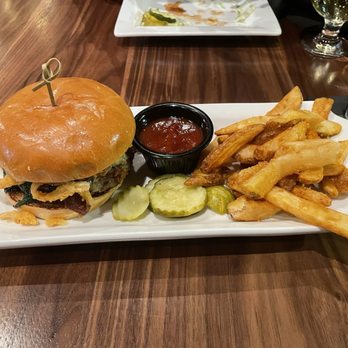 BRU BURGER BAR - Updated June 2025 - 55 Photos & 38 Reviews - 229 S ...