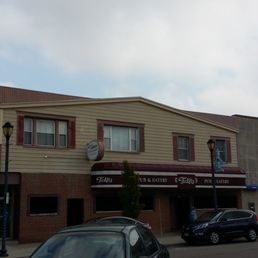 TICKETS PUB & EATERY - Updated July 2025 - 63 Photos & 126 Reviews - 7 ...