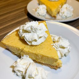 ICE HOUSE RESTAURANT - Updated January 2026 - 297 Photos & 211 Reviews ...