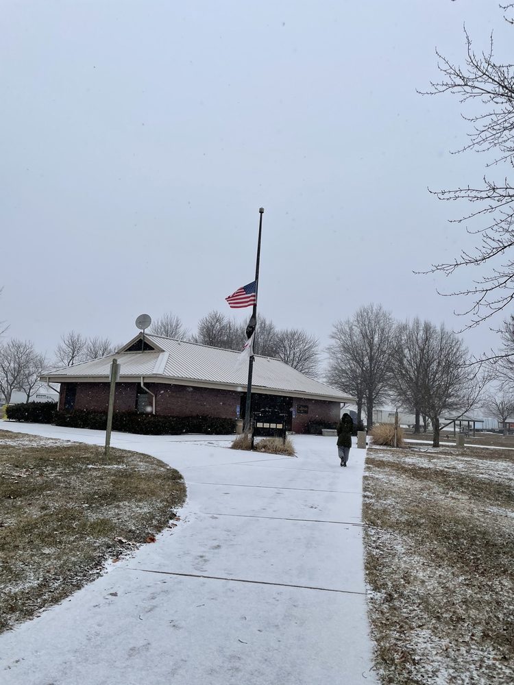 EASTBOUND GATEWAY REST AREA - Updated January 2025 - 36 Photos - I-64 ...