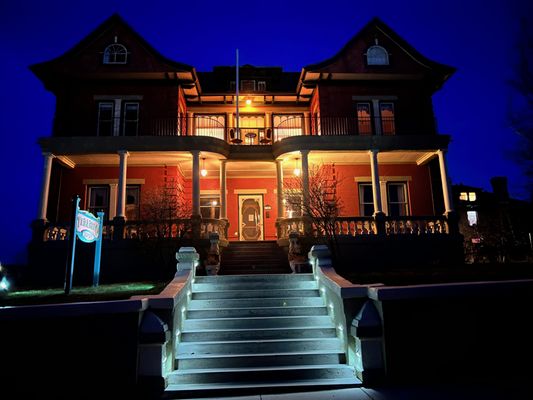 TARABINO INN - Updated September 2025 - 32 Photos & 18 Reviews - 310 E ...