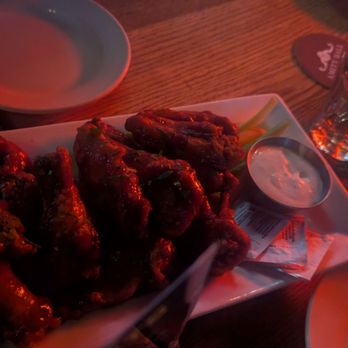 AMITY HALL DOWNTOWN - Updated August 2025 - 314 Photos & 475 Reviews ...