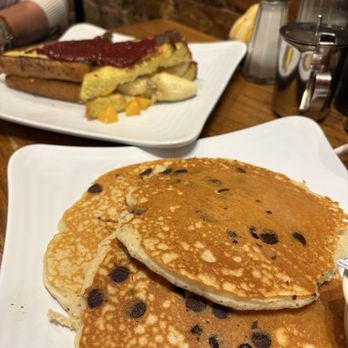 STRAWBERRY PLACE - Updated July 2025 - 489 Photos & 683 Reviews - 72 S ...