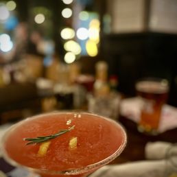 SQUARE PEG - Updated July 2025 - 231 Photos & 295 Reviews - 51 Miller ...