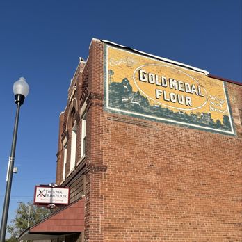 THE IOWA PRIMEHOUSE - Updated December 2025 - 202 S Cherry St, Shell ...