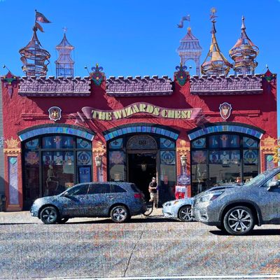 THE WIZARD’S CHEST - Updated December 2025 - 239 Photos & 280 Reviews ...