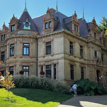 MAGIC CHEF MANSION - Updated November 2025 - 111 Photos & 10 Reviews ...