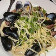 EMMY’S SPAGHETTI SHACK - 781 Photos & 721 Reviews - 3230 Mission St ...