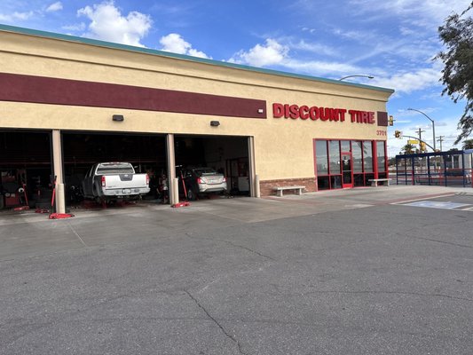DISCOUNT TIRE - Updated June 2026 - 39 Photos & 197 Reviews - 3701 E ...