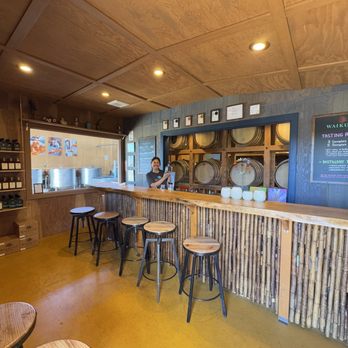 WAIKULU DISTILLERY - Updated April 2025 - 93 Photos & 26 Reviews - 3275 ...