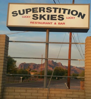 SUPERSTITION LUCKY SKIES - Updated August 2025 - 945 E Scenic St ...