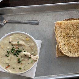 ME & BILLY - Updated July 2025 - 184 Photos & 380 Reviews - 200 W 3rd ...