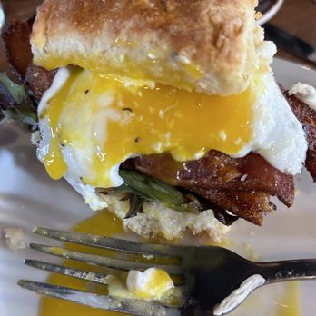 POST COMMONS - Updated July 2024 - 178 Photos & 99 Reviews - 300 Alby ...