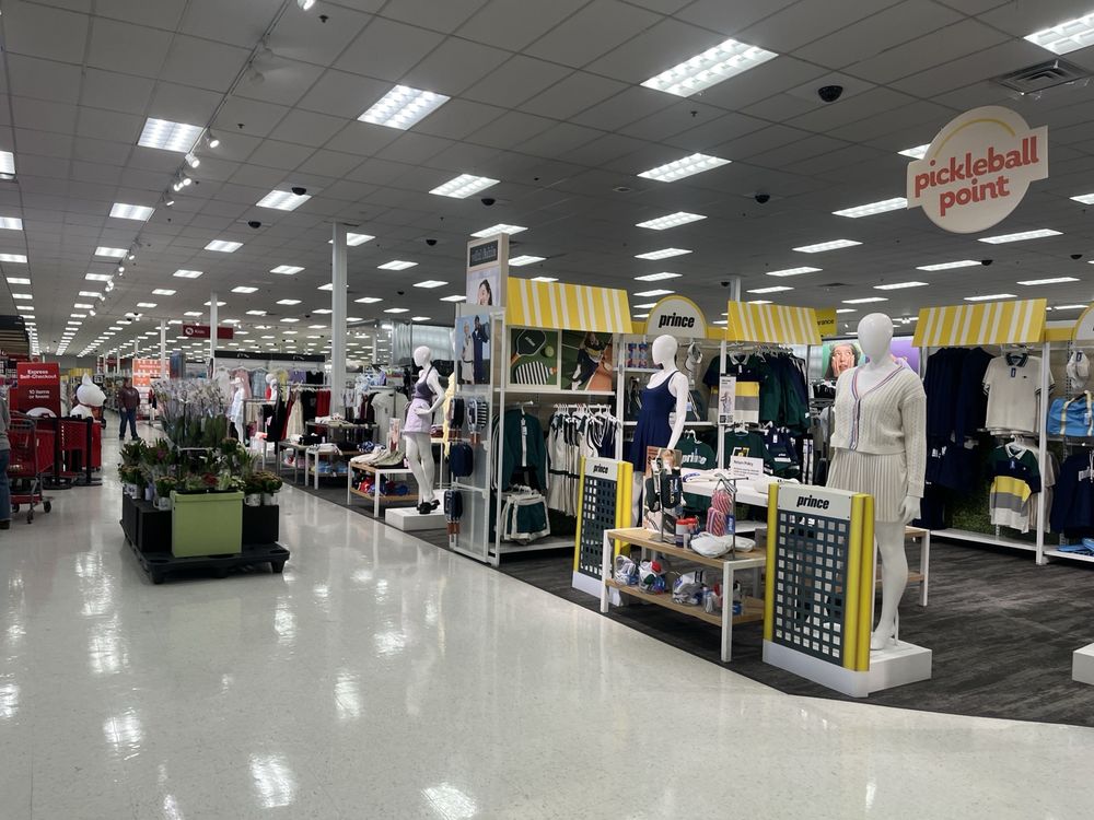 TARGET - Updated December 2025 - 18 Photos & 20 Reviews - 1708 Dell ...