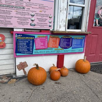 CINDY’S DRIVE IN - Updated November 2025 - 153 Photos & 92 Reviews ...