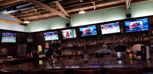 HOPPY PIG - 92 Photos & 160 Reviews - 135 N Kinzie Ave, Bradley, IL ...