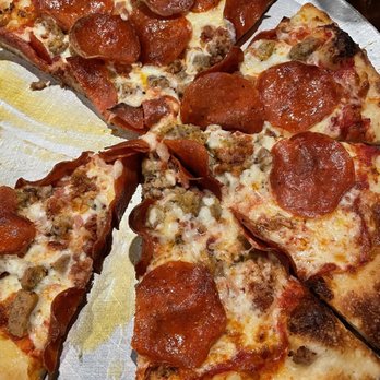 THE BOWERY - 83 Photos & 134 Reviews - 112 E Commonwealth Ave ...