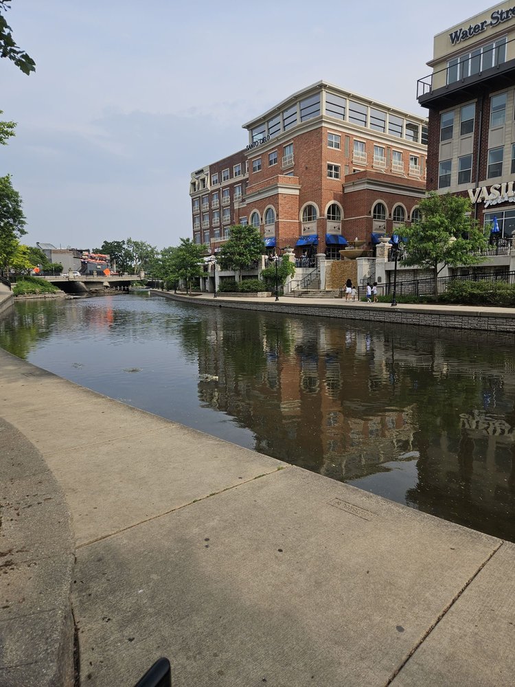 THE NAPERVILLE RIVERWALK - Updated June 2025 - 400 S Eagle St ...