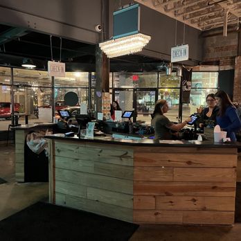 CIRCUIT SOCIAL - Updated August 2025 - 268 Photos & 135 Reviews - 258 ...