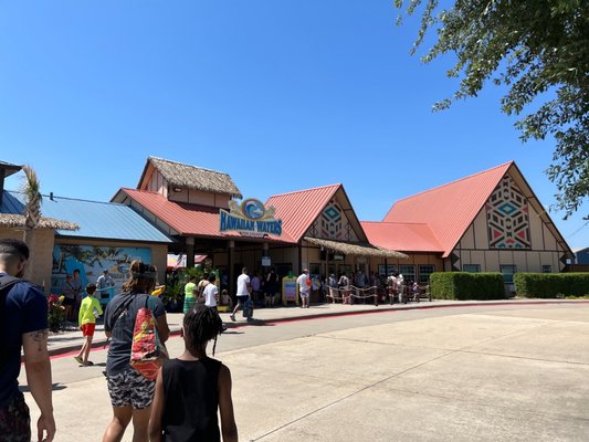 HAWAIIAN FALLS THE COLONY - Updated May 2026 - 88 Photos & 122 Reviews ...