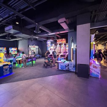 THE GAME ROOM - Updated October 2025 - 150 Photos & 24 Reviews - 1 ...