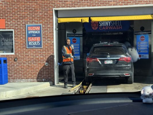 SHINY SHELL CARWASH - MT. AIRY - Updated April 2025 - 19 Photos - 402 E ...
