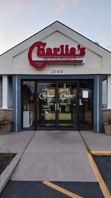 CHARLIE RIEDEL’S FAST FAMILY RESTAURANT - Updated December 2025 - 56 ...