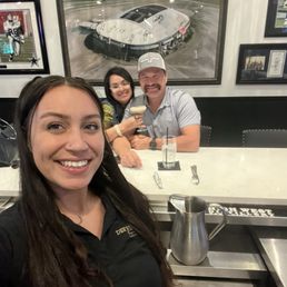 DEE’S TABLE BURGERS & MORE - Updated September 2025 - 31 Photos & 31 ...