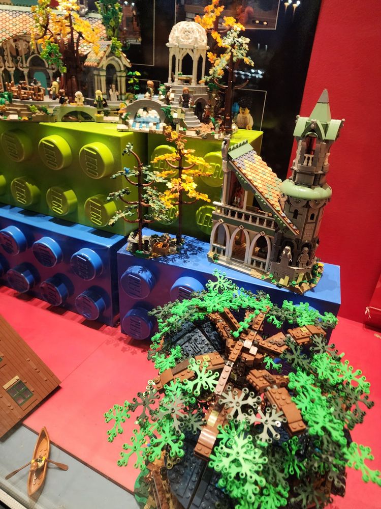 LEGO STORE - Updated July 2024 - 35 The Hayes, Cardiff, United Kingdom ...