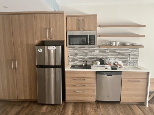 ELEMENT NEW YORK WOOD RIDGE - Updated November 2025 - 157 Photos & 26 ...