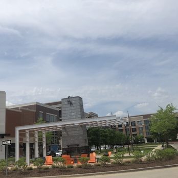 BURR RIDGE VILLAGE CENTER - Updated January 2026 - 13 Photos & 20 ...