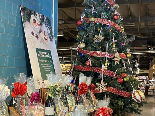 BARONS MARKET ALPINE - Updated October 2025 - 77 Photos & 94 Reviews ...