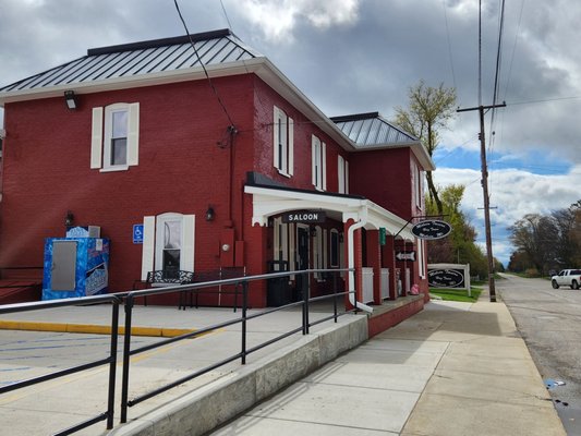 MELVIN “ HOG TOWN “ TAVERN - Updated December 2025 - 31 Photos & 11 ...