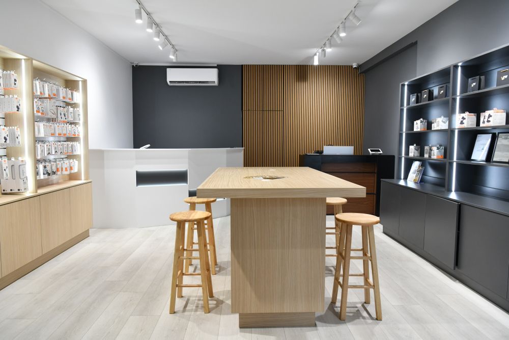 INSTA MOBILE - Updated April 2025 - 3701 Cahuenga Blvd, Studio City ...