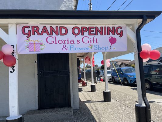 GLORIA’S GIFT AND FLOWER SHOP - Updated October 2025 - Request Information - 13 Photos - 2373 ...
