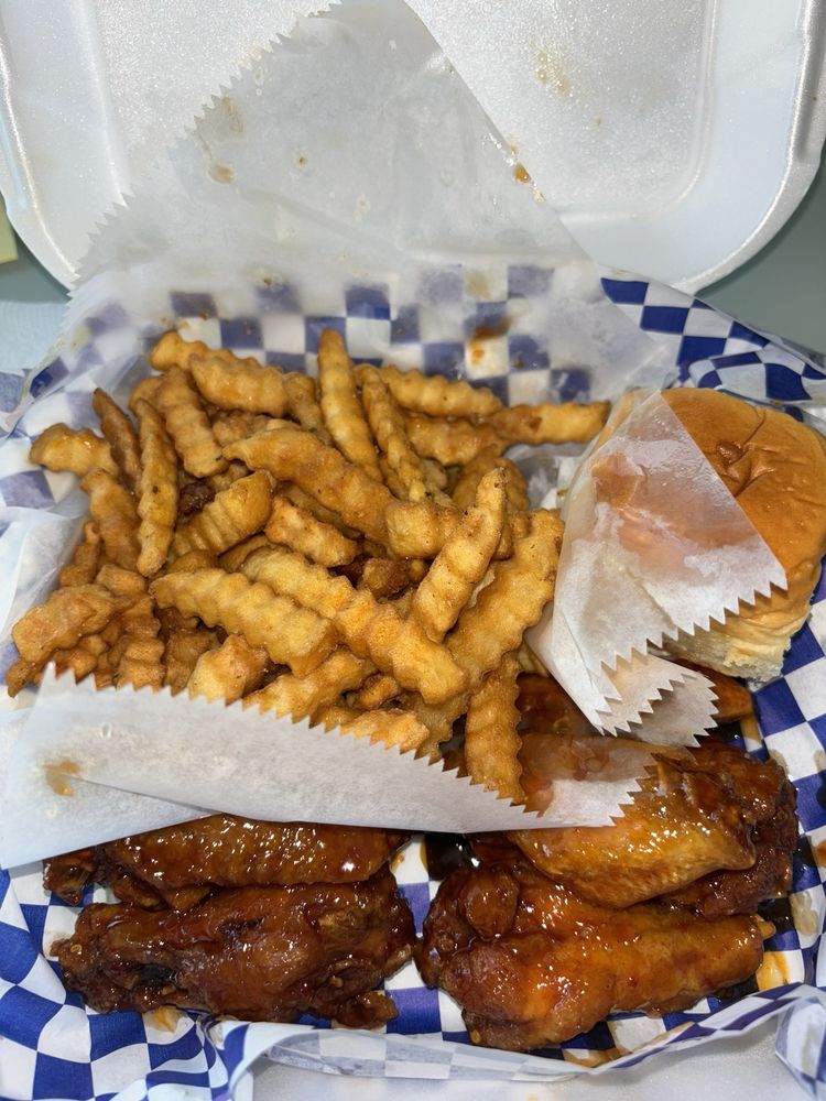 WINGS LOS ANGELES - Updated June 2025 - 72 Photos & 119 Reviews - 1840 ...