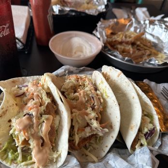 Y-KNOT ON THE WATER GOURMET EATERY - Updated October 2025 - 21 Photos ...