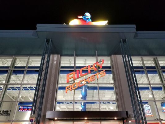 RICKY ROCKETS FUEL CENTER - Updated July 2025 - 71 Photos & 11 Reviews ...