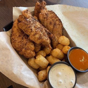 SNEAKYBIRD - Updated December 2024 - 74 Photos & 63 Reviews - 3919 E ...