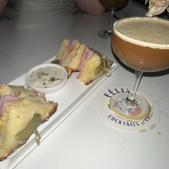 FELIX COCKTAILS ET CUISINE - Updated June 2024 - 548 Photos & 325 ...