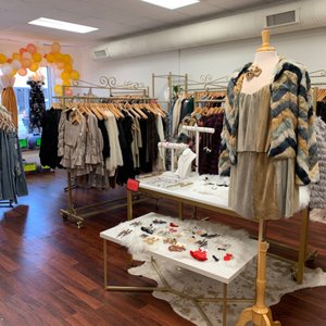 BAREFOOT CAMPUS OUTFITTER COLUMBIA - Updated May 2025 - 700 Lincoln St ...