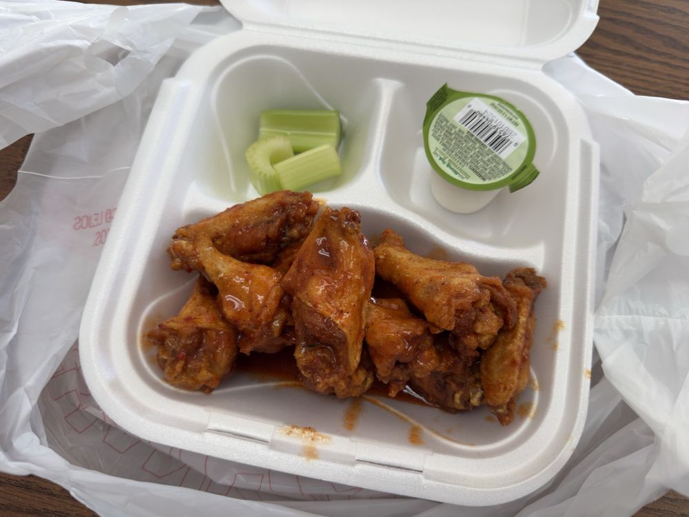 FINISH LINE CAFE - Updated December 2025 - 19 Photos & 18 Reviews - 96 ...