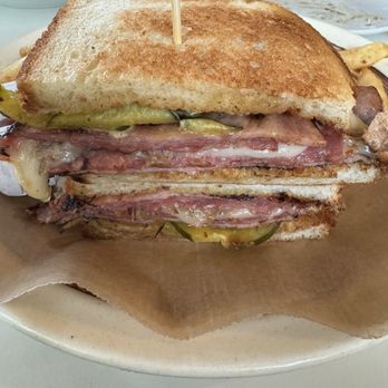 CHUG’S DINER - Updated December 2024 - 1345 Photos & 496 Reviews - 3444 ...