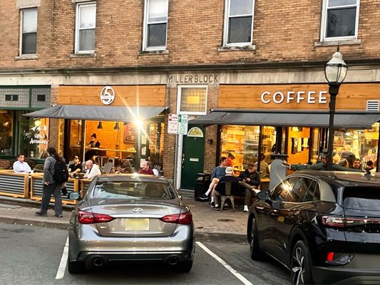 TRACK 5 COFFEE - Updated October 2025 - 505 Photos & 474 Reviews - 5 ...