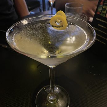 BLUE LINE LOUNGE & GRILL - Updated August 2024 - 341 Photos & 803 ...