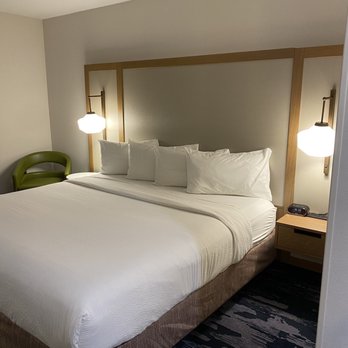 FAIRFIELD INN NEW YORK JFK AIRPORT - Updated December 2025 - 80 Photos ...