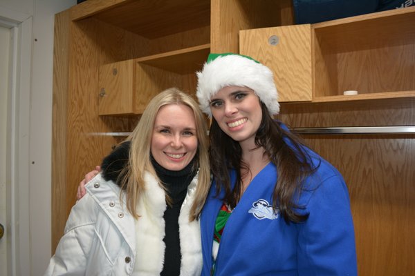 STATEN ISLAND SKATING PAVILION - Updated December 2025 - 28 Photos & 28 ...