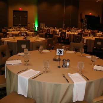 DOUBLETREE BY HILTON HOTEL READING - Updated November 2024 - 275 Photos ...