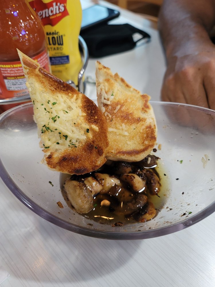 604 ALE HOUSE - 88 Photos & 37 Reviews - 1249 Kolekole Ave, Schofield ...