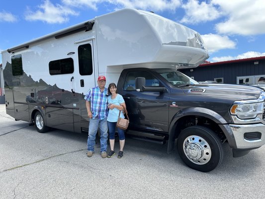 MCKEE RV - Updated December 2025 - 137 Photos & 61 Reviews - 400 1st ...